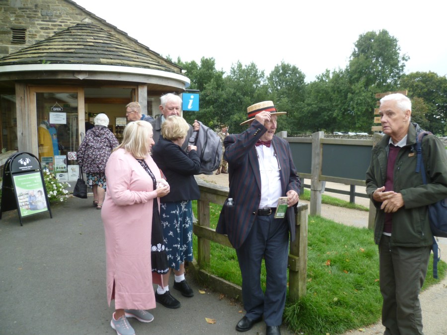 Photo Gallery. – Widnes Social Club and Wine Circle.